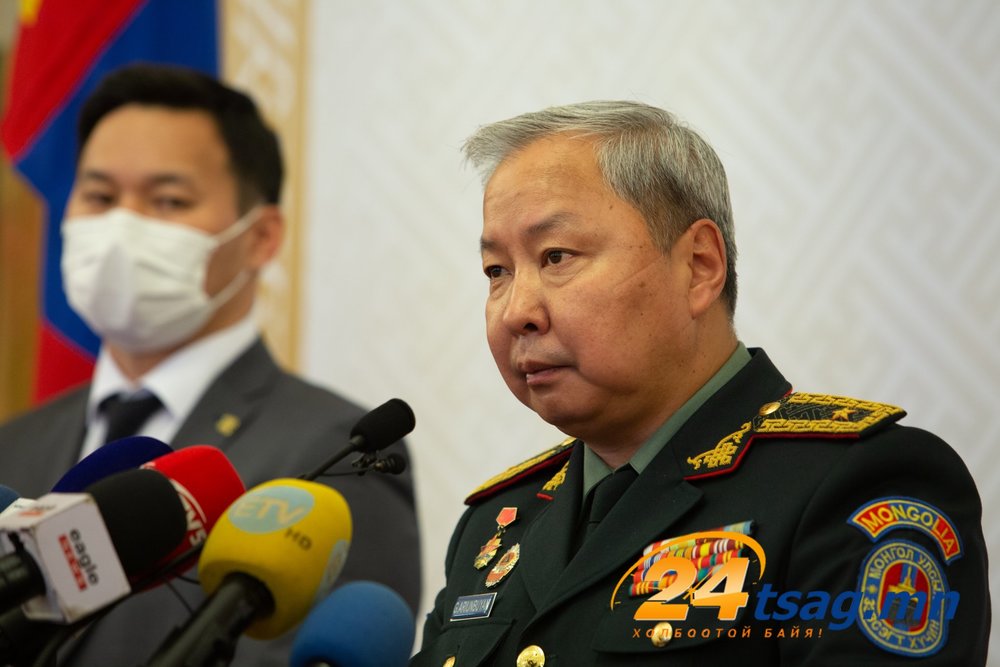 Г Ариунбуян БНТУ д үүрэг гүйцэтгэсэн нэг алба хаагчид 16 2 сая төгрөг олгож эхэлсэн